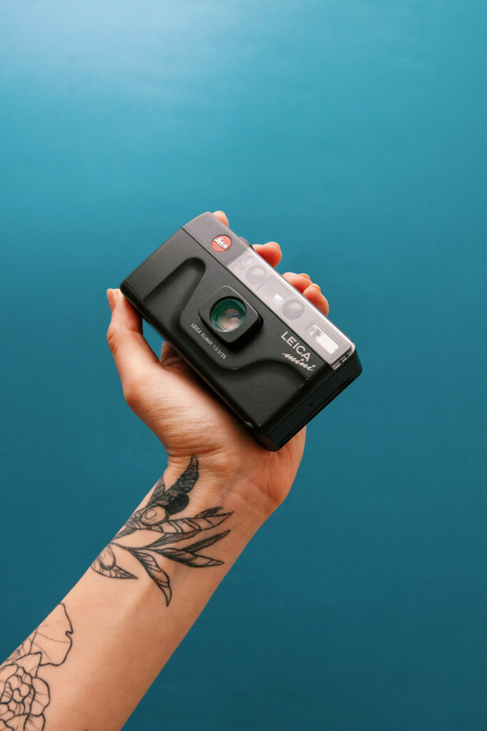 Leica Mini II – špičkový kompakt na 35mm film | point and shoot